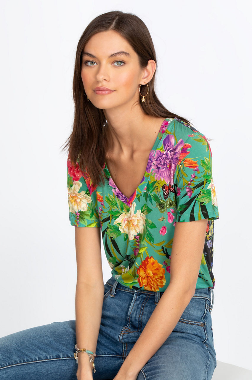 Buy The Janie Favorite Short Sleeve V-Neck Tee | Johnny Was